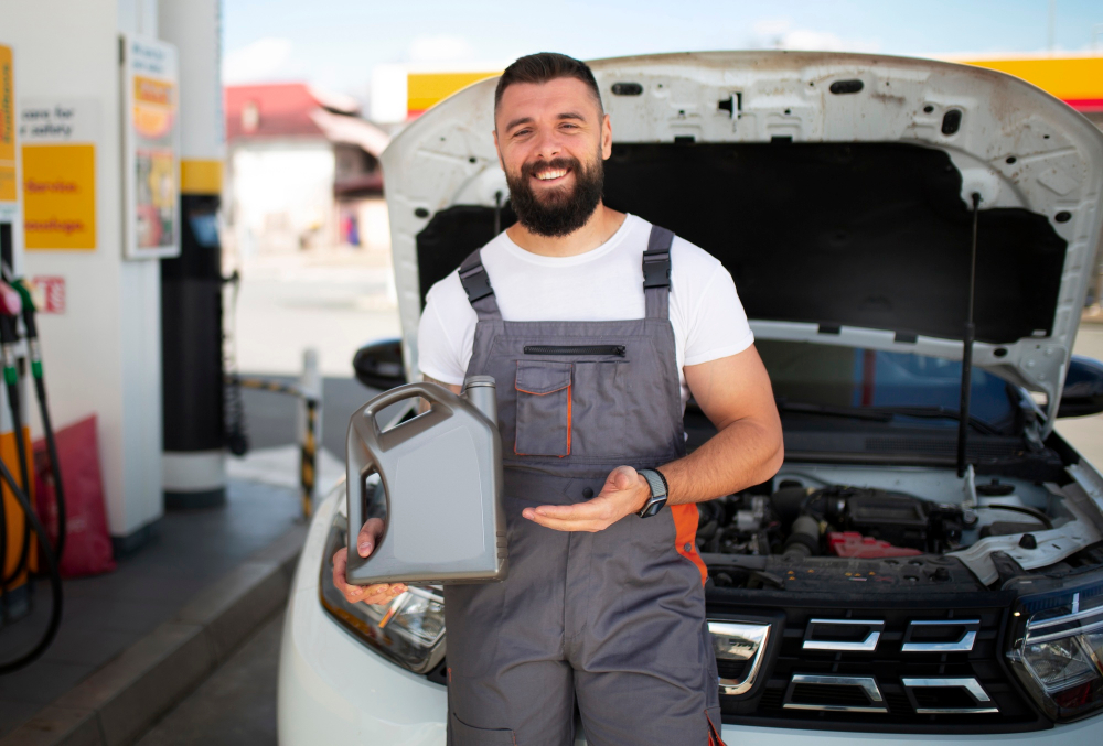 The Ultimate Guide to Choosing the Right Engine Oil for Your Car - Necacy Energies